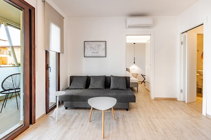 Bonu’s Apartment 1💜 Near City Center,beach,airport - Cagliari