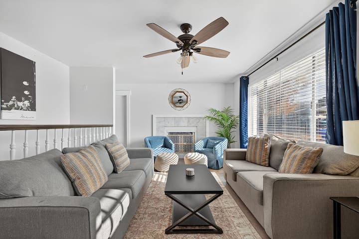 7 Bedroom Orem House - オレム, UT