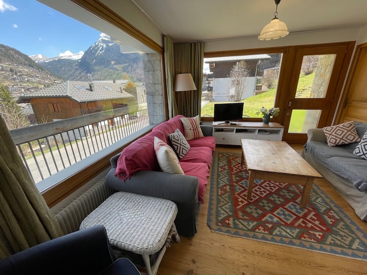 Central, Large Apartment, Ski In. - Les Gets