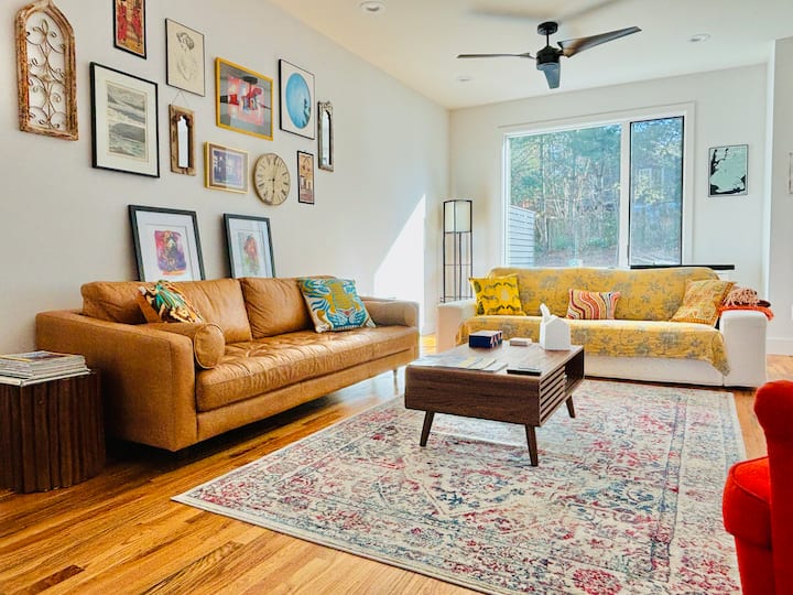 Suite With Private Bathroom - Asheville, NC
