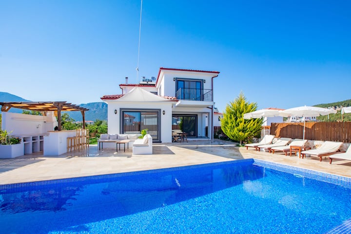 Kaş ÇUkurbağ'da Doğayla Içiçe öZel Havuzlu Villa 1 - Kaş