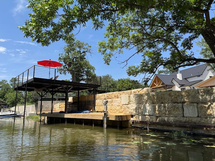 Waterfront Lake House W/ Boat Access On Lake Lbj - Horseshoe Bay, TX