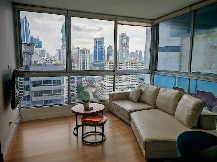 Best Location,  2 Bed, 2baths, High Speed Internet - Panama City