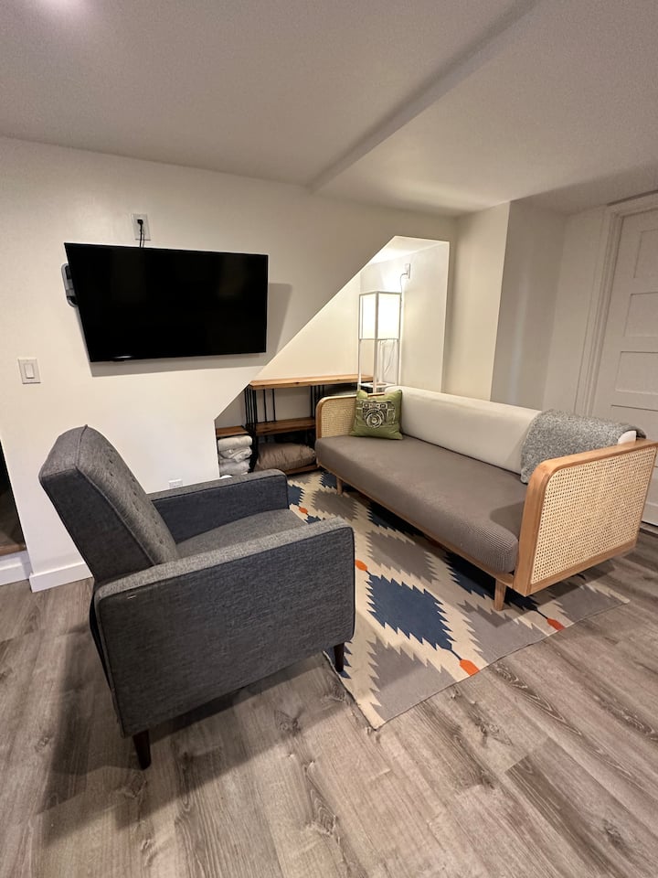 1 Bedroom Garden Apartment - Walkable & Clean! - Seattle
