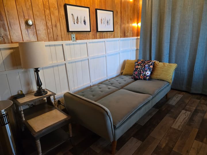 Chickadee Nest - Feather Nest Inn - Grand Marais, MN