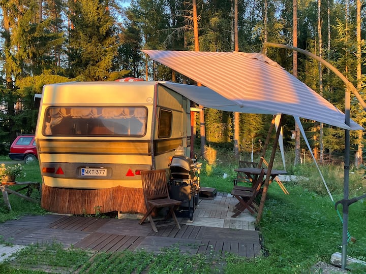 Asuntovaunu Talon Päädyssä - Alavus