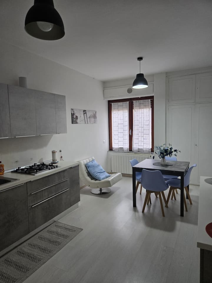 Appartamento Moderno In Centro A Foligno - Foligno