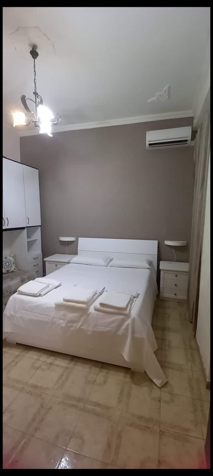 London Trivano Dietro Il Teatro Massimo - Palerme