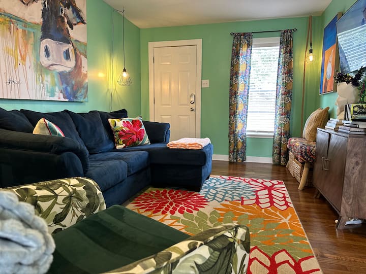 The Artist’s Nook: Chic & Spotless - Lake Charles, LA