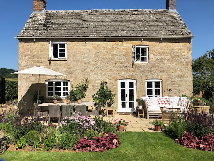 Charming Cotswold Cottage - Stow-on-the-Wold