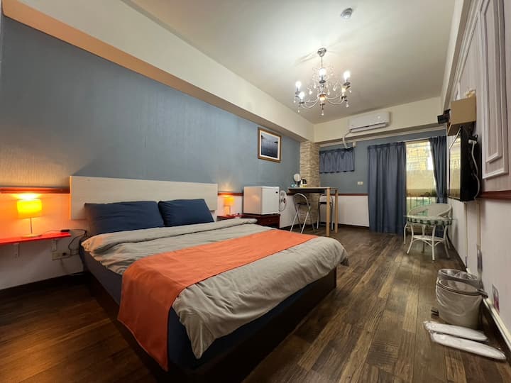 61916不用開車遊台南重要景點,近國華街600公尺,雙人套房有陽台附獨立洗衣機,有電梯 - 歸仁區