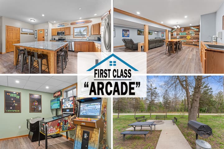 First Class Arcade/18 Person/3400 Ft Of Family Fun - Wisconsin Dells, WI