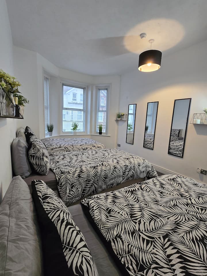 Quirky House By The Beach - Poole