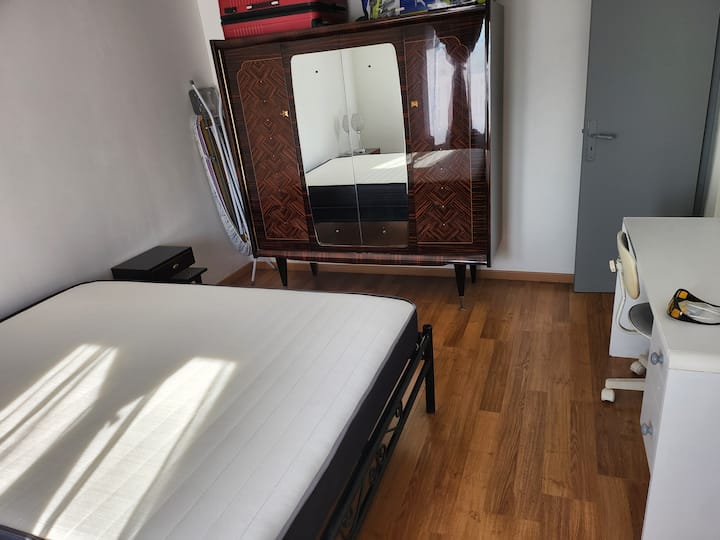 Chambre Privée Avec Douche - Annonay