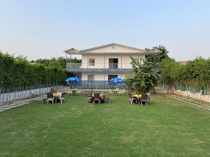 Gobravo 12: Vansh 4bhk Farm W/t Pool Sec135 Noida - Noida