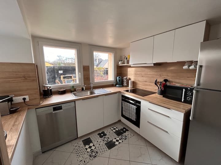 Gîte Chaleureux & Bien éQuipé 4 Chambres- Parking - Saint-Étienne-du-Rouvray