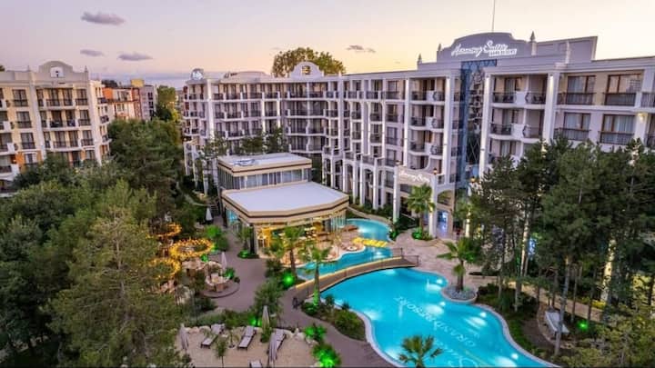 Stylish Resort Apartment With Pools Near Nessebar - Aheloy