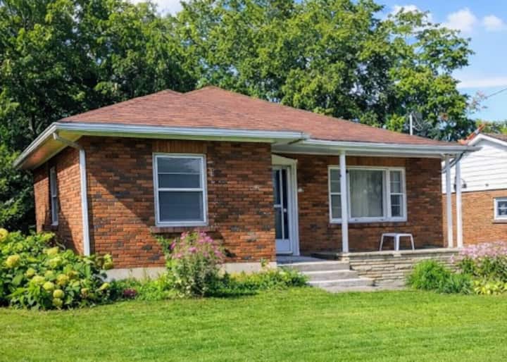 The Gateway To Georgian Bay: Spacious 3br Stay - Midland