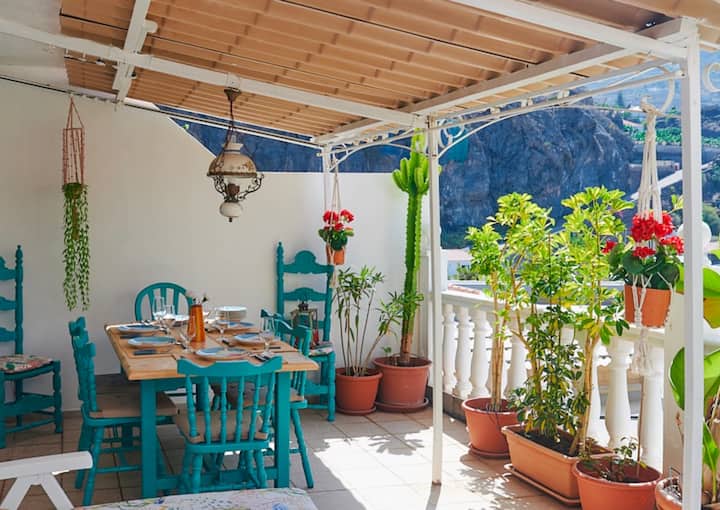 Large Sunny Terrace • Sound Of The Sea - Teneriffa