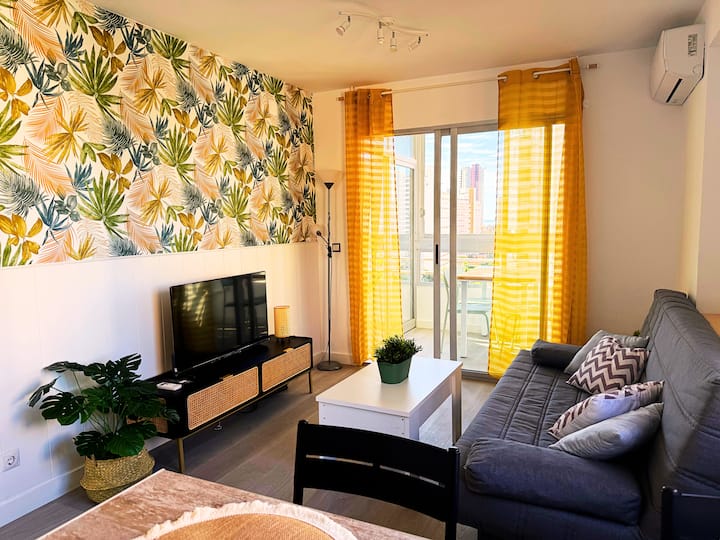 Muy Luminoso, Wifi, Parking Y Mascotas Permitidas - Benidorm