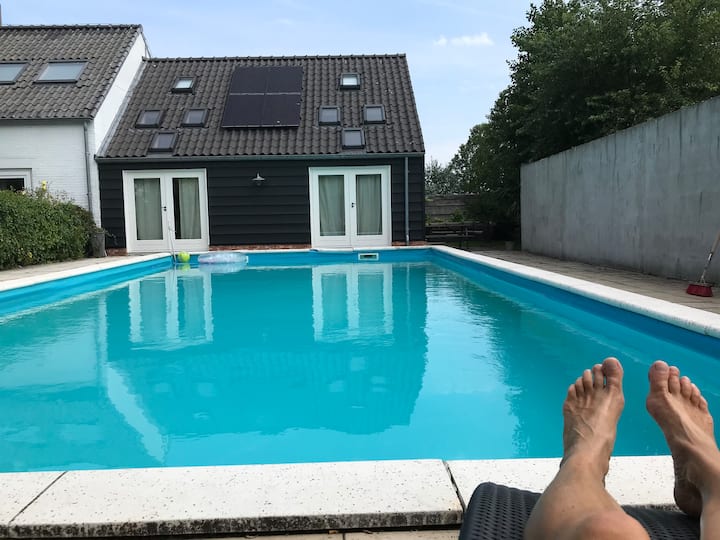Benb Zeeland, Net Buiten De Badplaats Renesse - Renesse