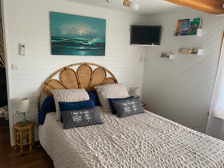 Un Espace Indépendant Dans Un Chalet à La Mer - Gruissan