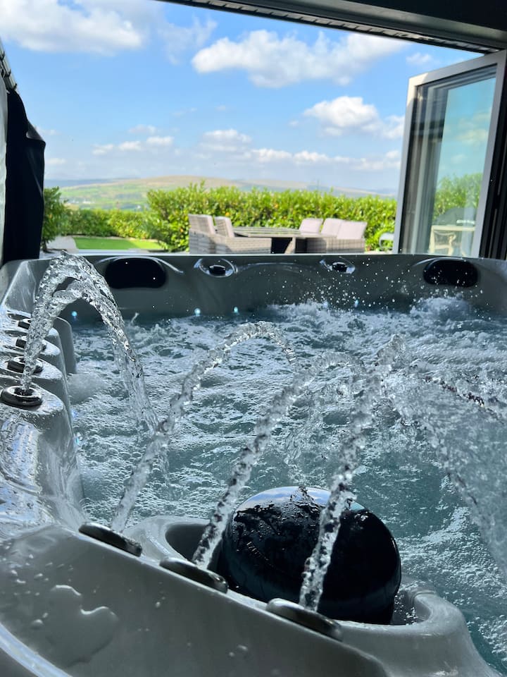 Sperrin Haven Hottub, Infrared Sauna & Ice Bath - County Donegal, Ireland
