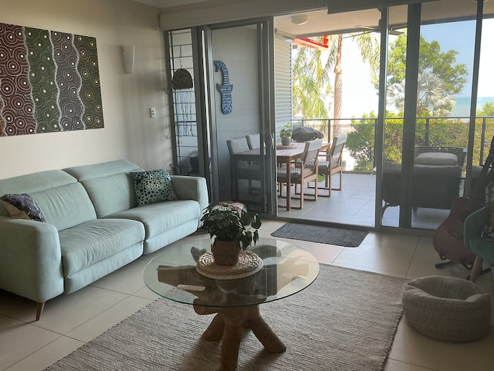 Breezy Beachfront Apartment, Pool, Gym, Sunsets - Darwin