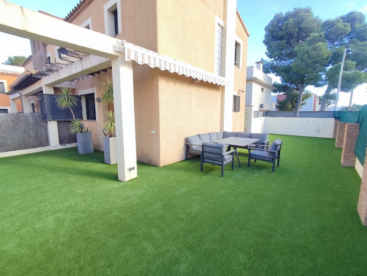 Chalet Los ÁNgeles Céntrico - 7 Min Playa Andando - Mont-roig del Camp