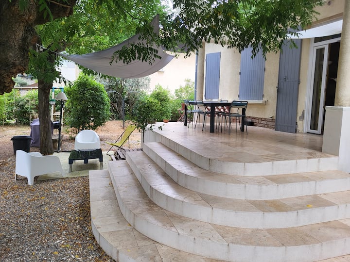 La « Villa Sophoras » Ou Le Calme En Ville ... - Languedoc-Roussillon