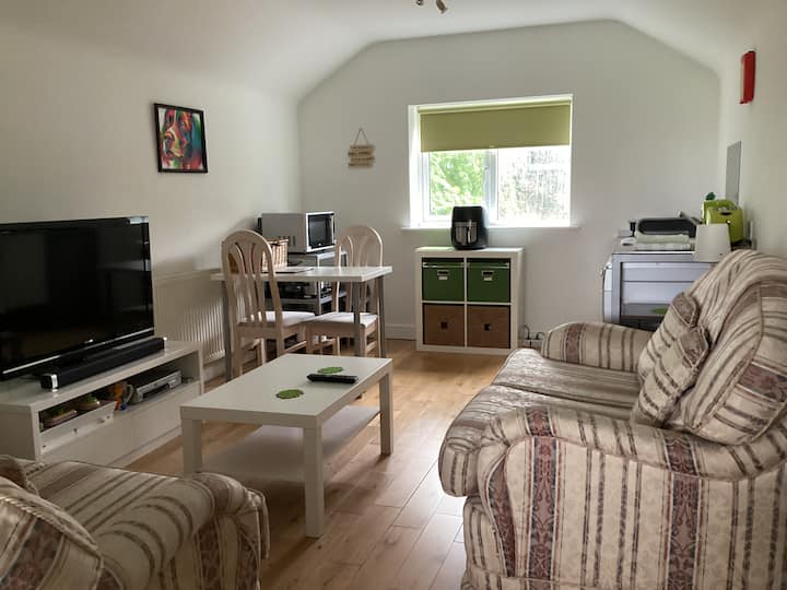 Modern Guest Suite In Quiet Rural Position. - Wrexham