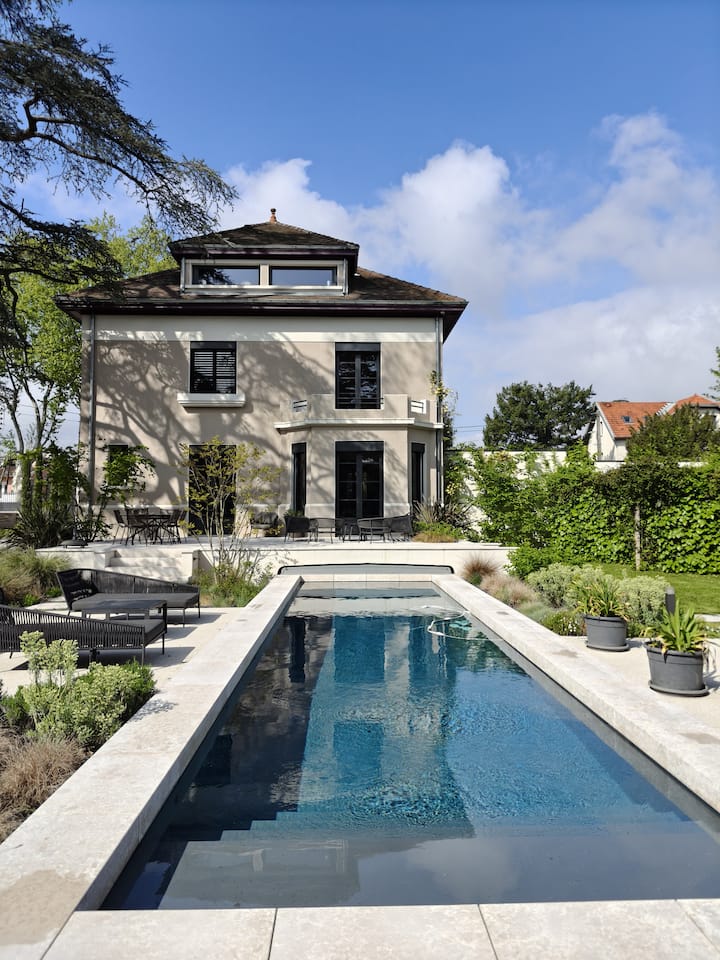 Une Adresse De Charme ... - Meyzieu