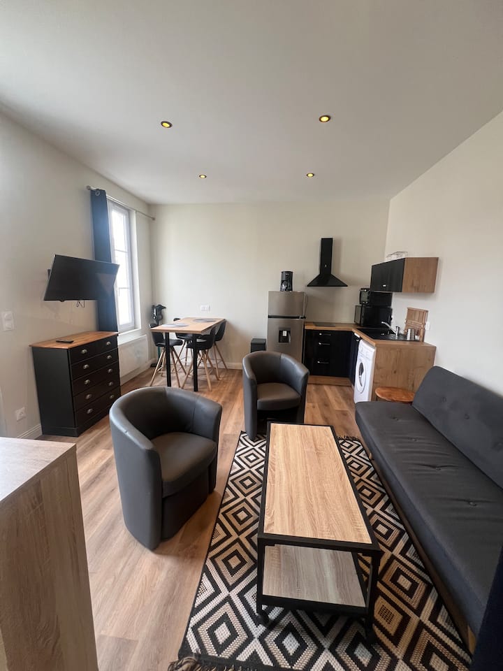 Magnifique T2 Tout Confort Avec Petite Terrasse - Rochefort, France