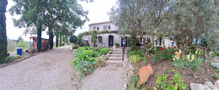 Maison De Campagne à 3 Minutes Du Golf De P-royal - Mallemort