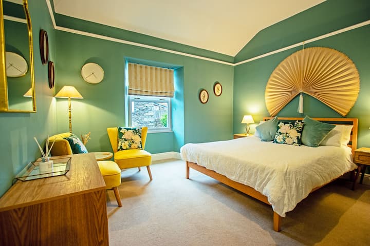 Charming, Pet Friendly Lakeland Cottage - Bowness-on-Windermere