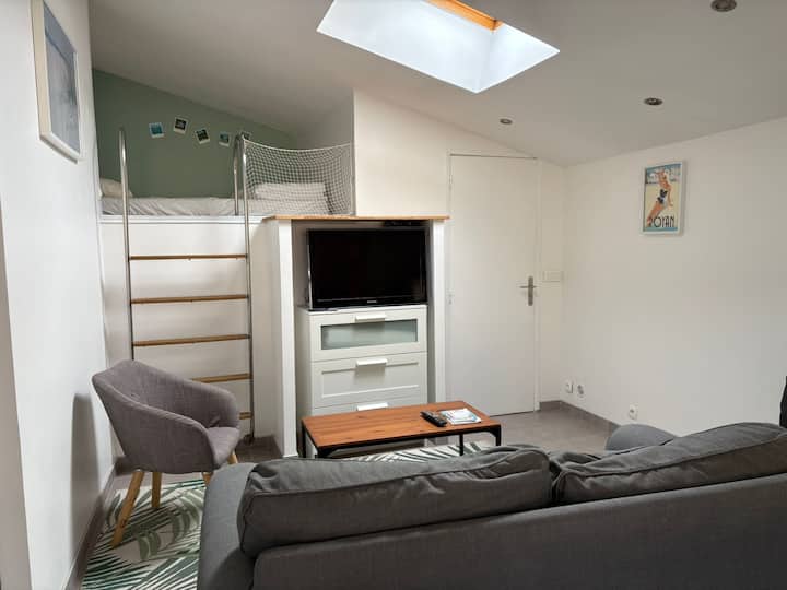 La Petite Maison – Chai Rénové Avec Terrasse - La Tremblade