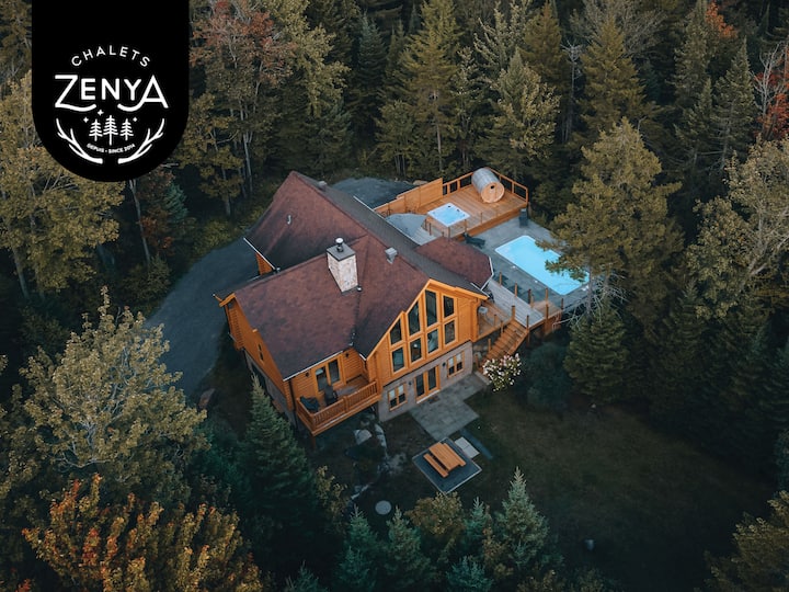 Chalet De Luxe Avec Spa, Sauna Et Piscine Privée - Saint-Sauveur