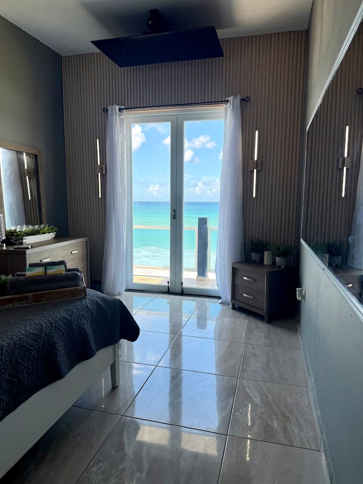 Waves & Sand Ocean Wall Apt #3 - Aguadilla
