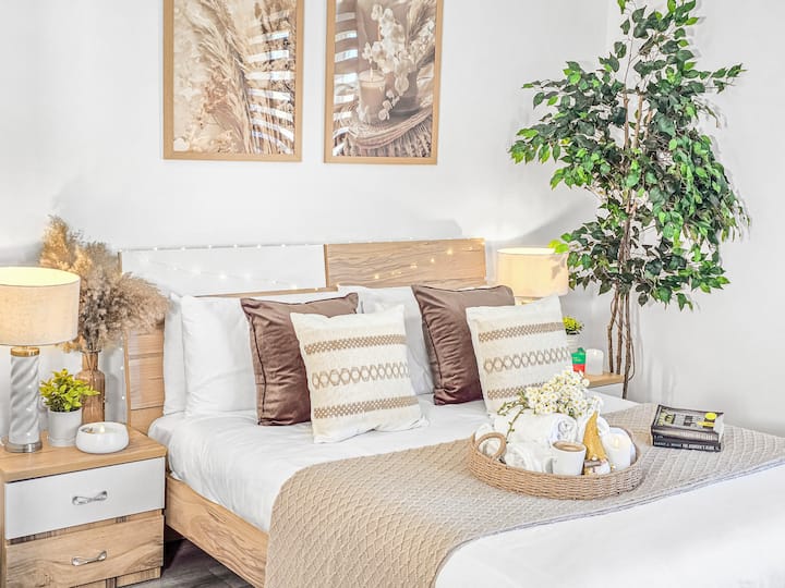 The Cozy Chapter - Manchester Spacious Apartment - Manchester