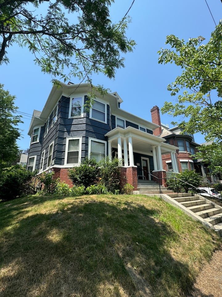 Modern 3br 3bath College Hill Townhouse, Brown Uni - Providence, RI