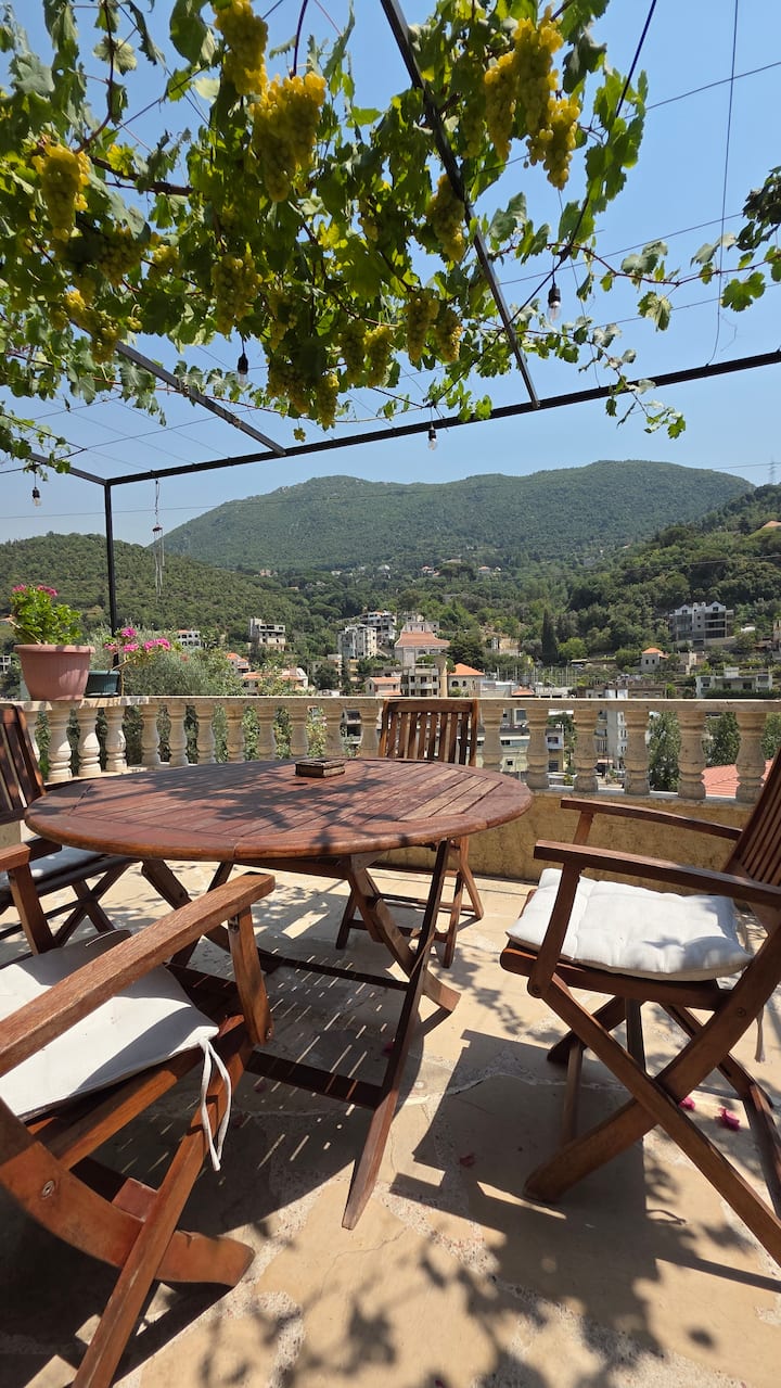 1800s Ottoman Heritage House 24/7 Electricity - レバノン