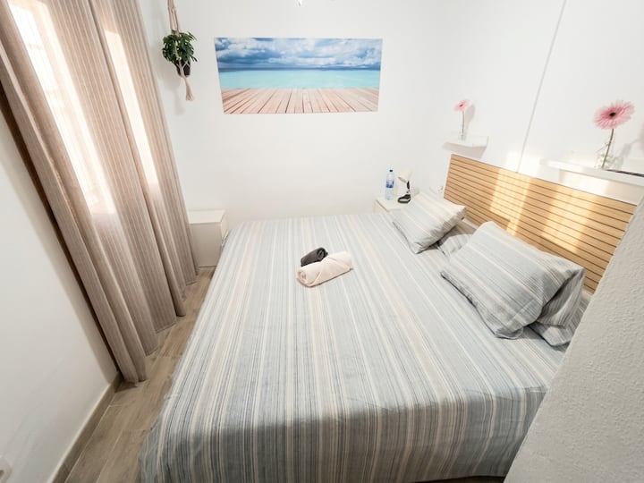 Bonito Apart Con Piscina , A 5 Minutos De La Playa - Minorque