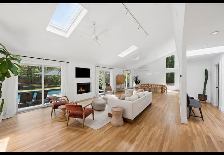 Coastal Woods Respite, Walk To Beach - Amagansett, NY