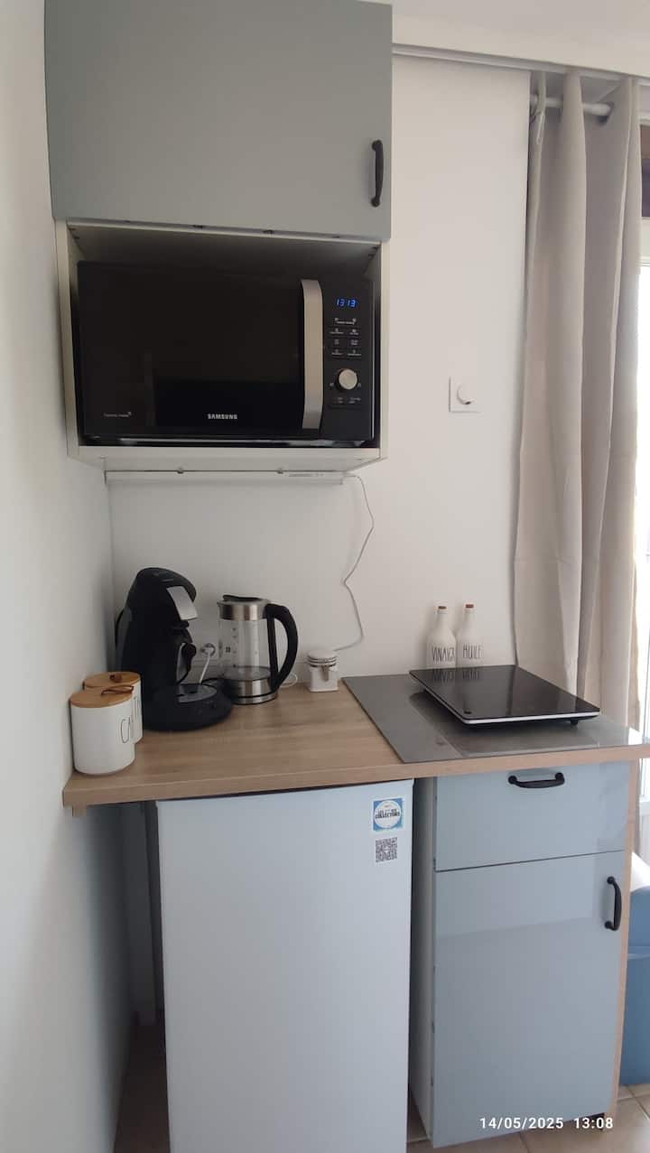 Petit Cocon Avec Salle De Bain Privée Dans Maison - Pacy-sur-Eure