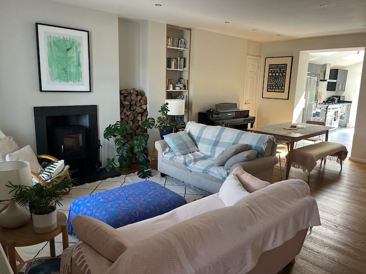 Spacious 3 Bedroom House With Garden/parking - Hayle