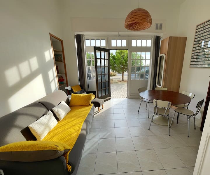 " La Brocante Du Port ", La Mer Au Plus Près - Saint-Quay-Portrieux