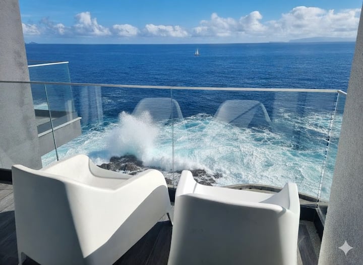 Exclusive Oceanfront Luxury | Sunrise Views - Machico