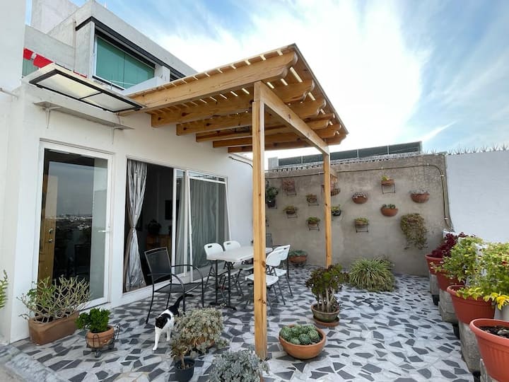 Acogedora Suite Con Entrada Independiente - Querétaro