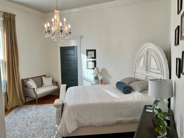 French Flair :The Loire Room - Nashville, TN