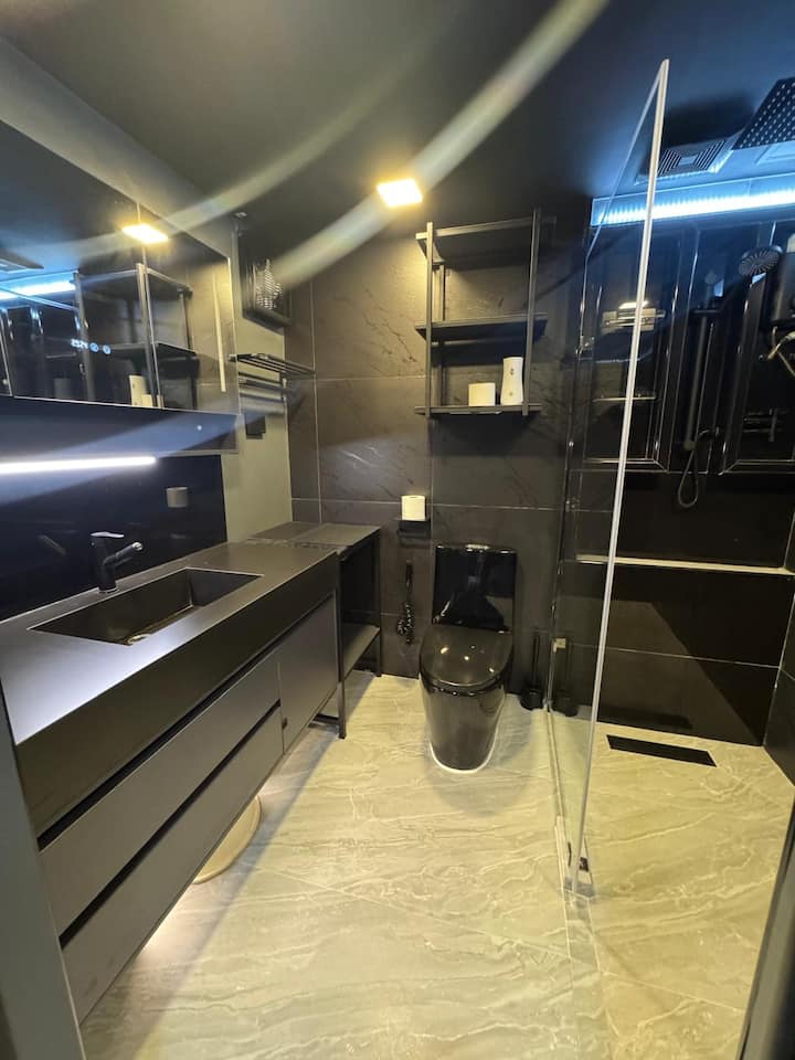 Patong Fully Equipped 50sqm. 1gps Fiber. - Patong Beach